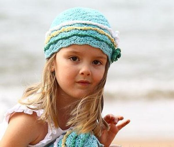 Perfect Hat for any Little Girl- Free Pattern - Crafts Ideas